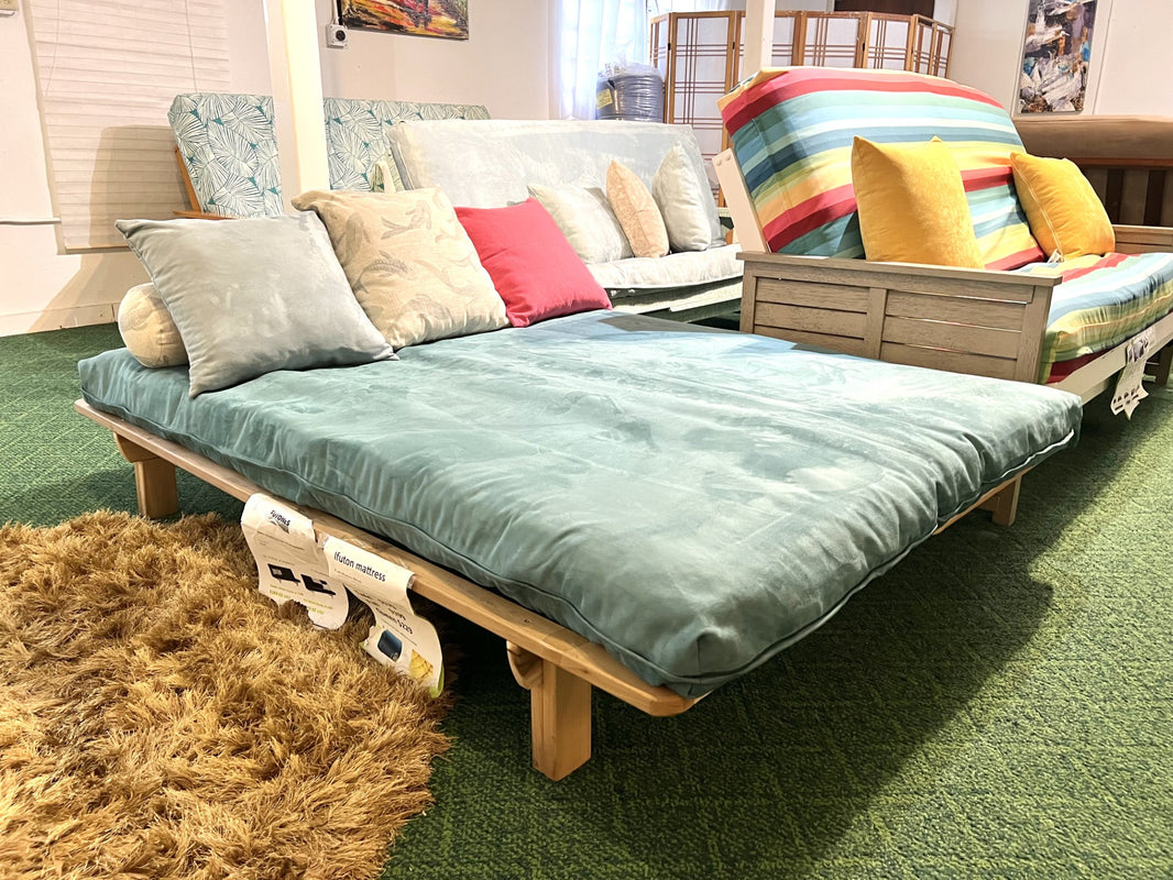 FUTONS/SLEEPERS – Futones Sangit